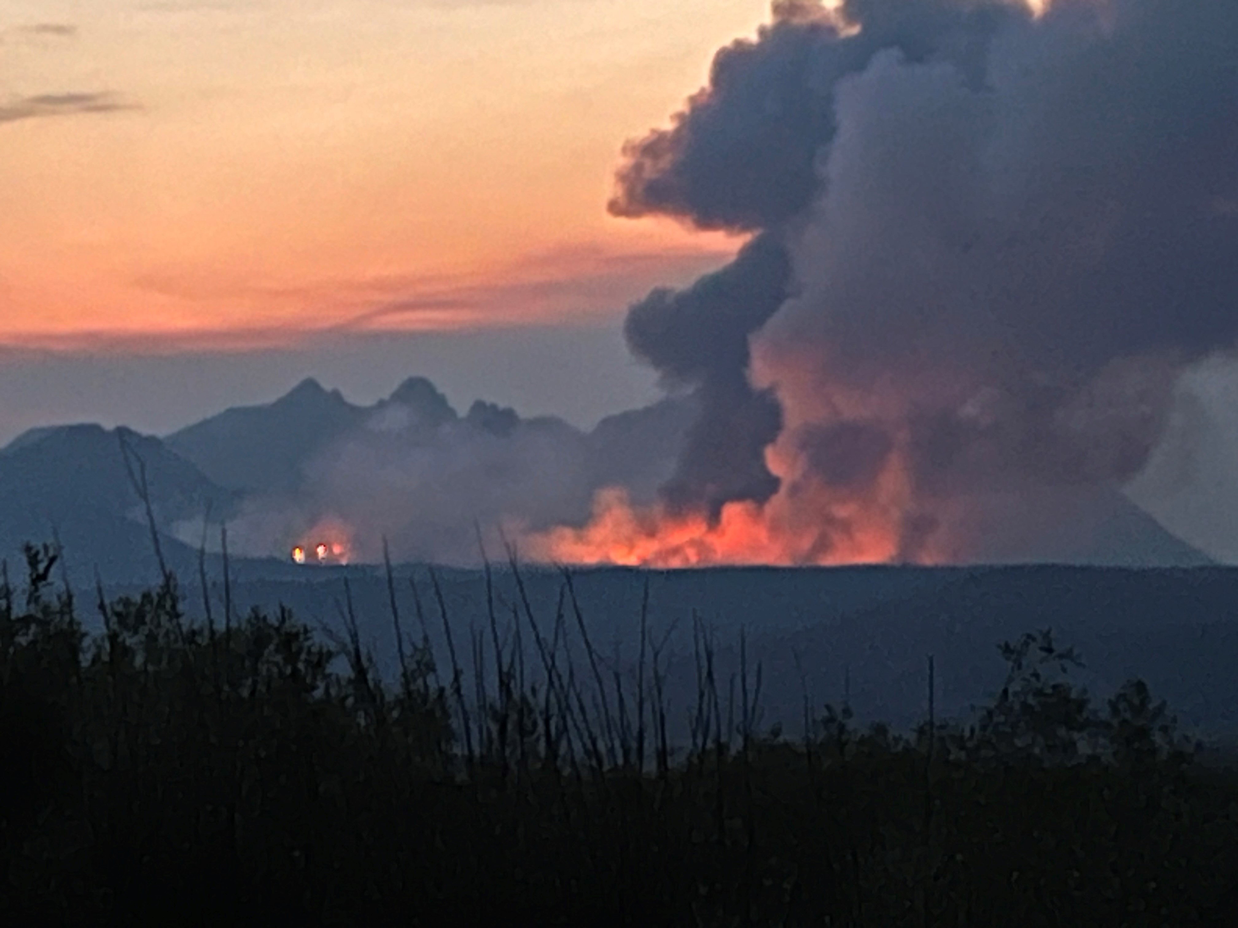 Bench Lake Fire Complicated by Dead Trees and Windy Conditions