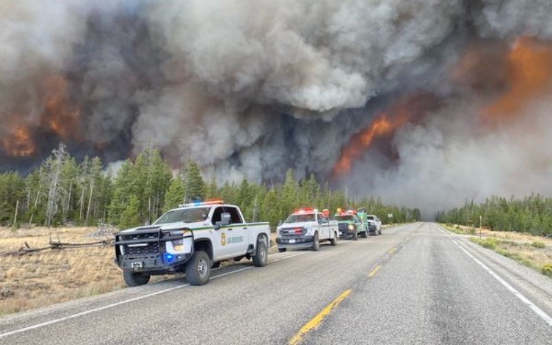 Wapiti Fire Closures to Expand as Fire Rages