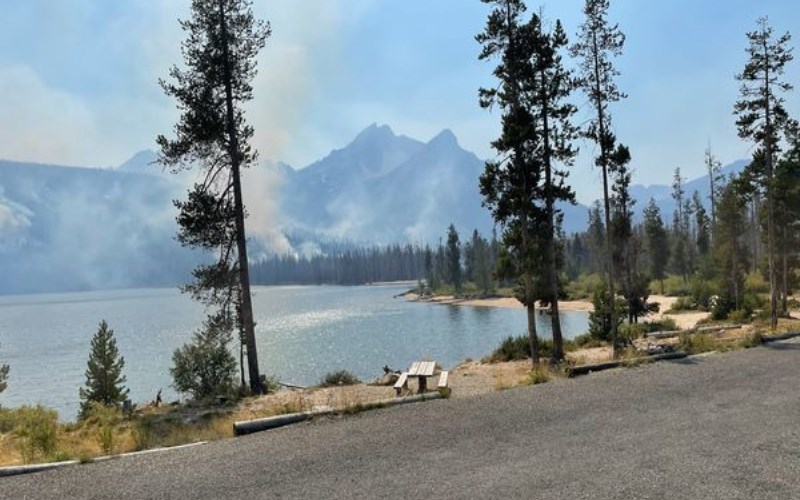 Wapiti Fire Closes More Trails, Closes Campgrounds