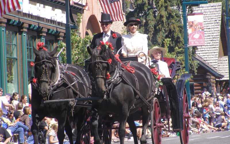 Wagon Days Started to Rev Up Tourist Season